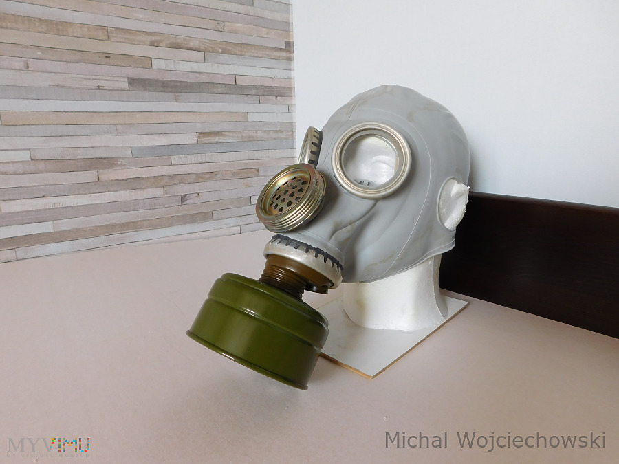 Maska SzM-66Mu (GP-5M) w Muzeum ochrony przeciwchemicznej w MyViMu.com